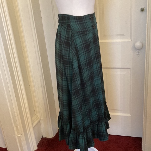 Belle Pogue | Skirts | New With Tags Preppy Collimate Glen Plaid Skirt ...